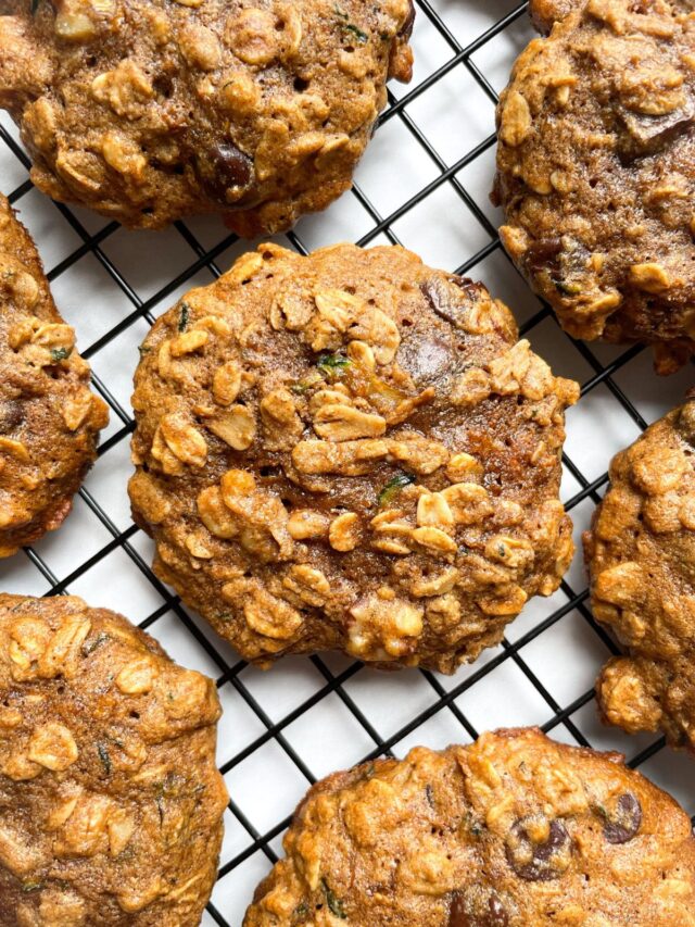 Easy Zucchini Cookies - hellofrozenbananas.com