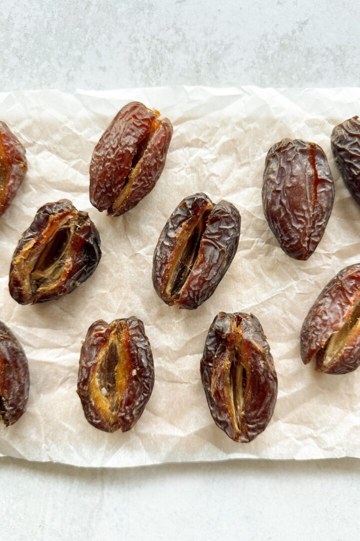 Chocolate Covered Dates - hellofrozenbananas.com