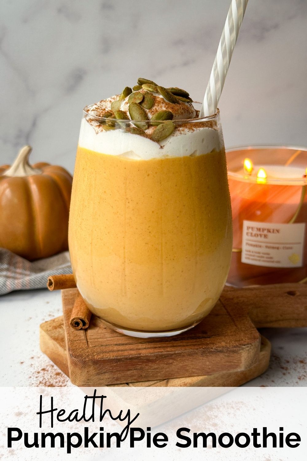 Healthy Pumpkin Pie Smoothie - hellofrozenbananas.com