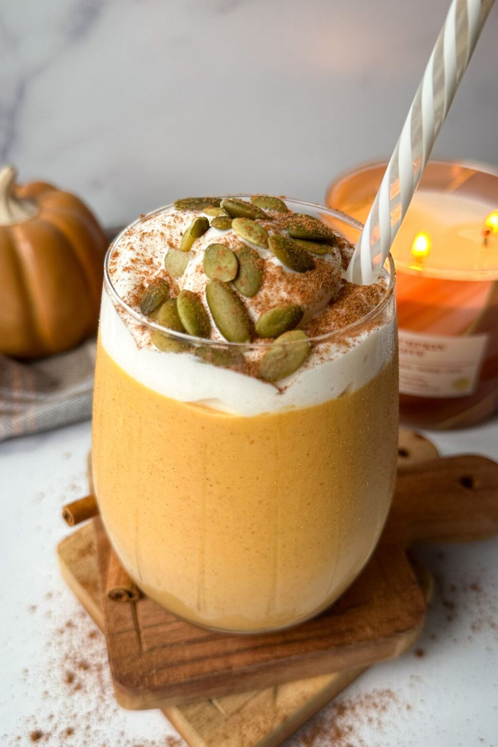 Healthy Pumpkin Pie Smoothie - hellofrozenbananas.com